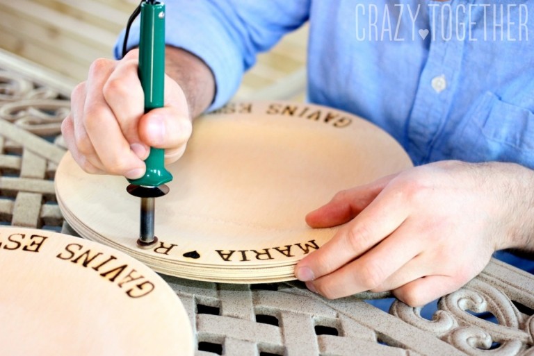 Wedding Wednesday: DIY Woodburned Plates